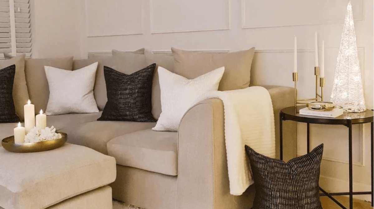 5 sofa accessories to gift to your corner sofa - Sofa Club - Sofa Club®